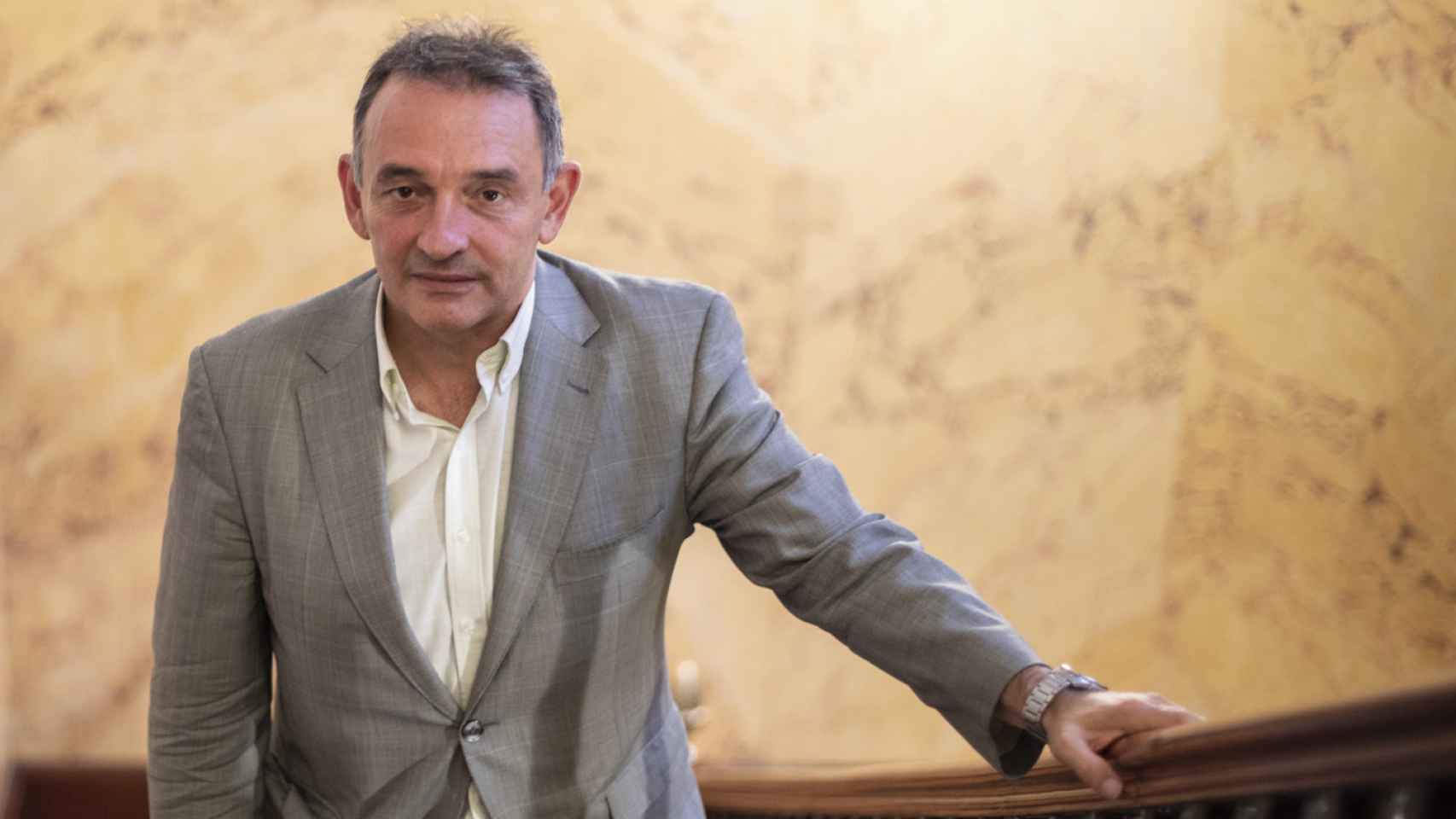 Enrique Santiago coordina una de las sesiones plenarias del VIII ...